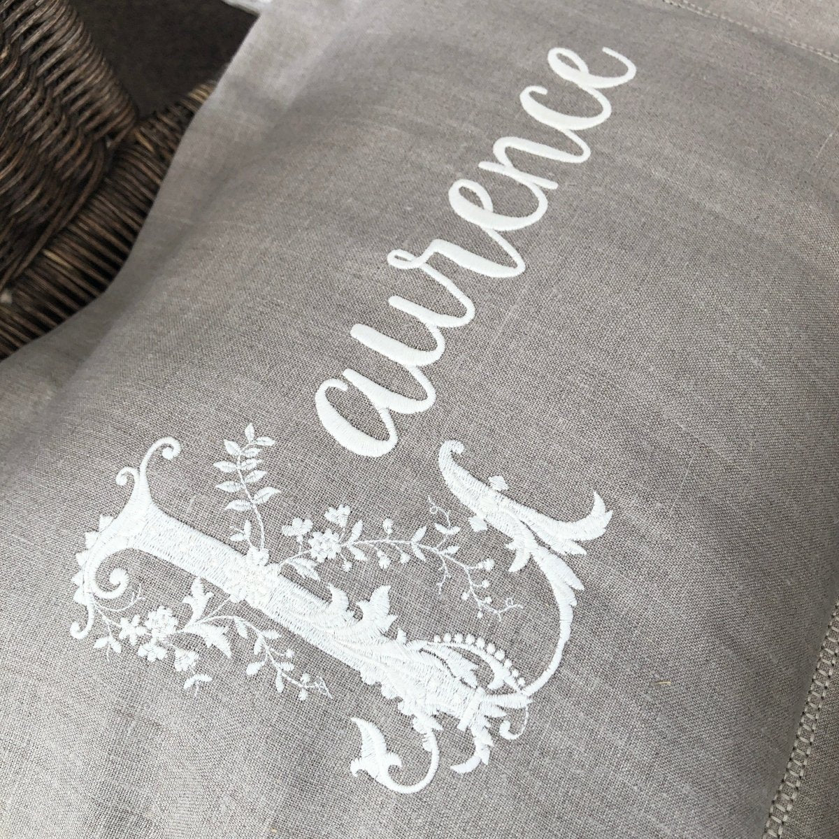 Personalised Linen Bedding: Elegant Embroidered Monograms & Designs ...