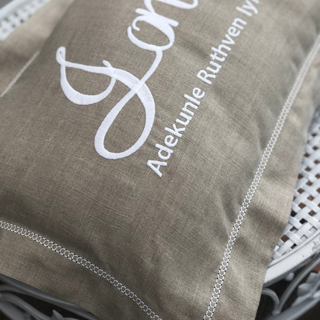 Personalised Linen Bedding: Elegant Embroidered Monograms & Designs ...